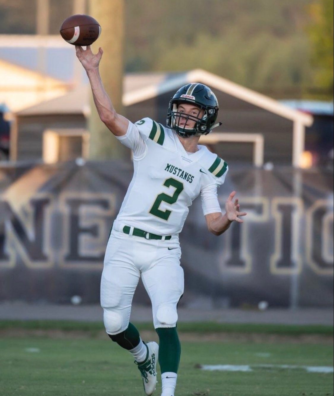 Alan Follis - QB Country